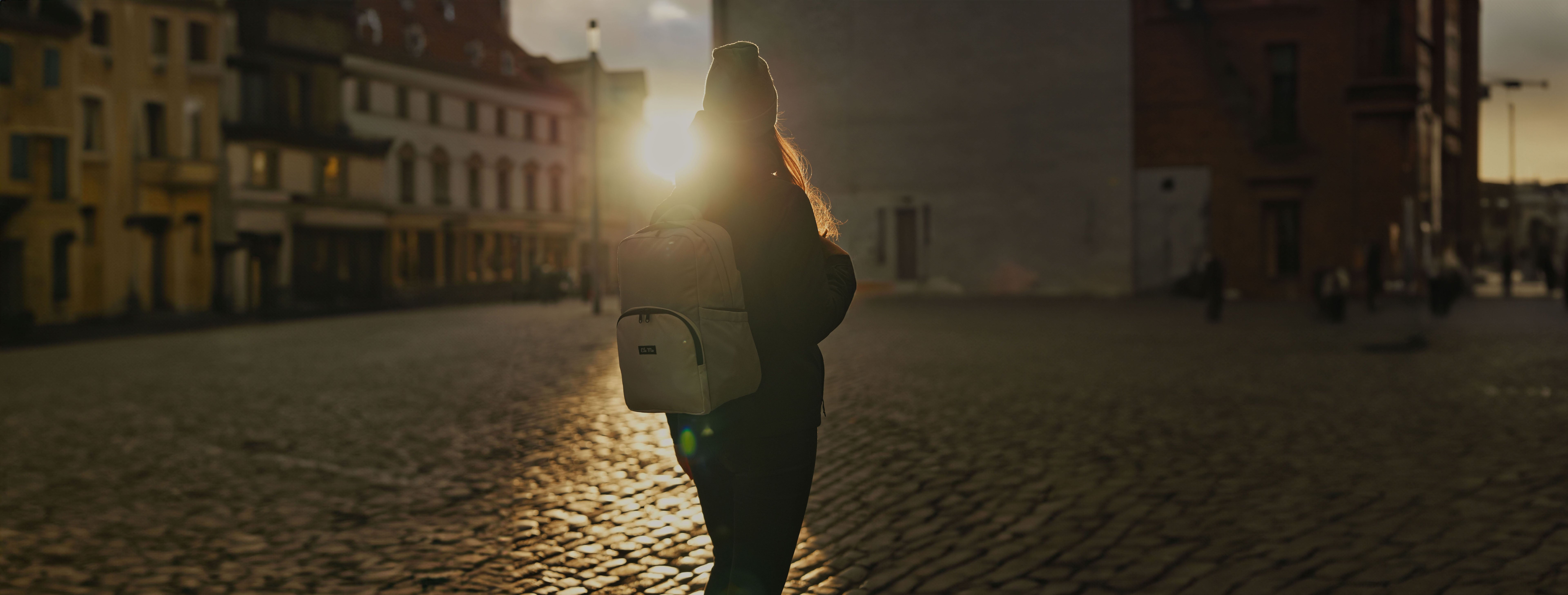 Business Rucksäcke für Damen: Elegante Laptoprucksäcke – Ela Mo™